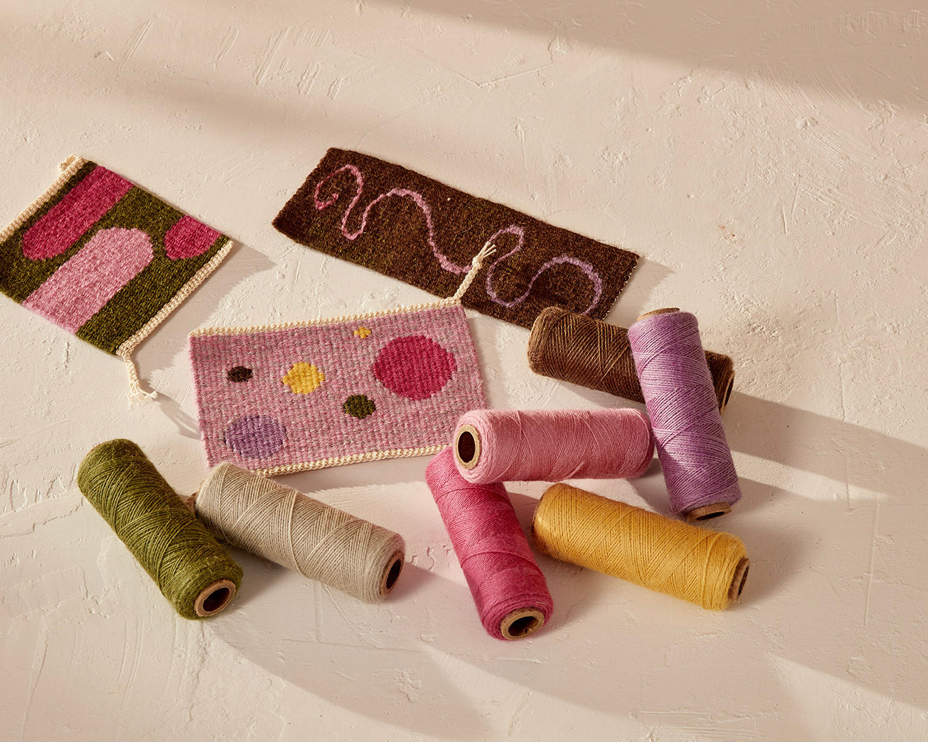 Gist Yarn - Weaving Yarn and Looms