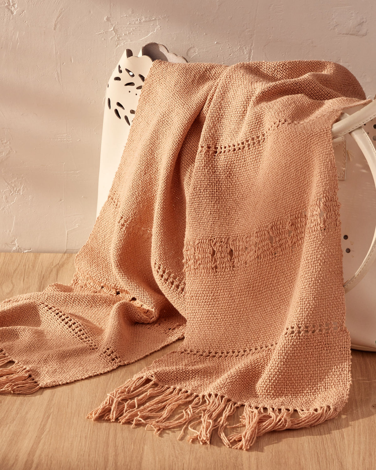 Gist Yarn - Weaving Yarn and Looms