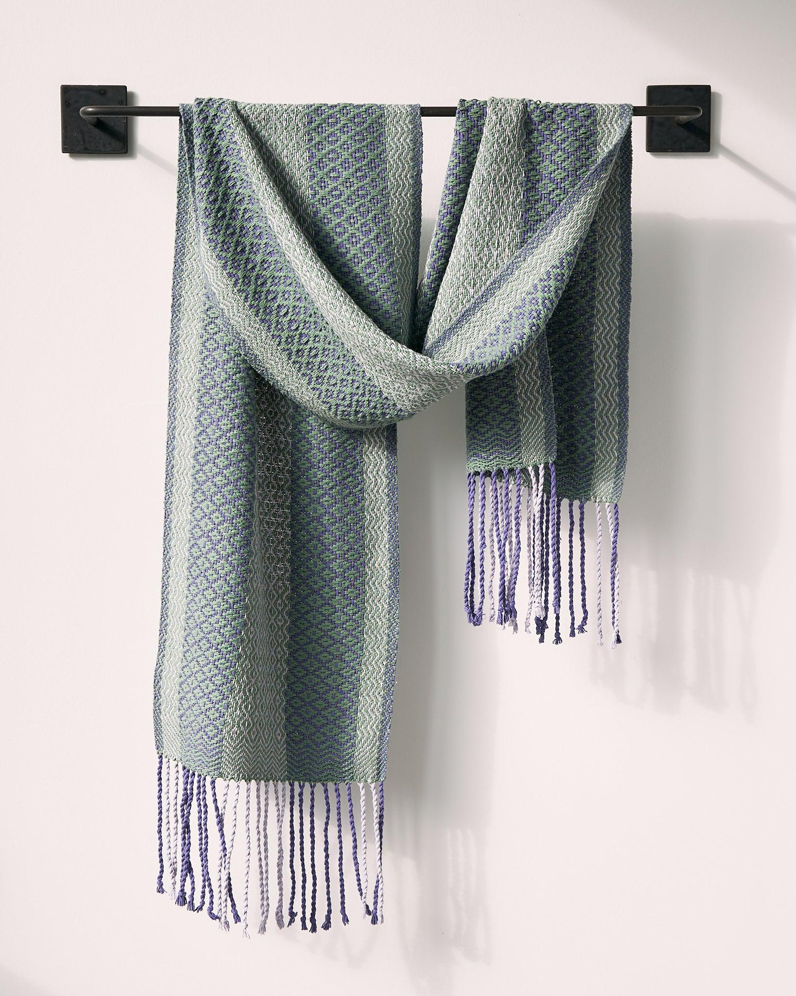 Rippling Diamonds Scarf Weaving Pattern - Gist Yarn